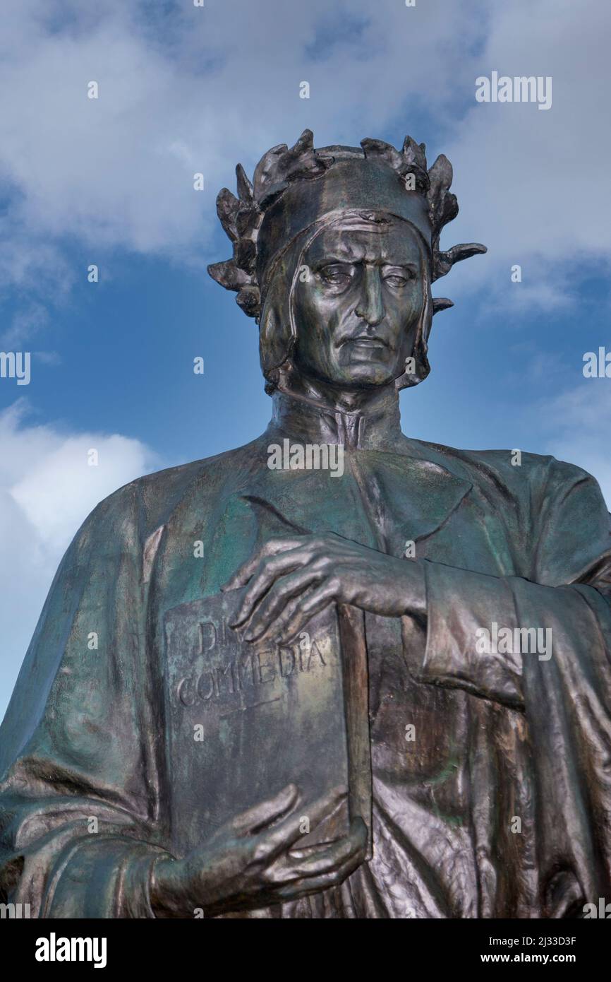 Dante Alighieri Statue by Italian Sculptor Ettore Ximenes, Standing in ...