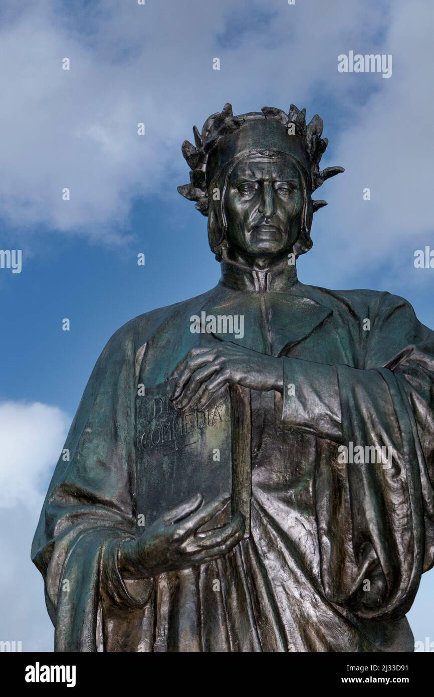 Dante Alighieri Statue by Italian Sculptor Ettore Ximenes, Standing in ...
