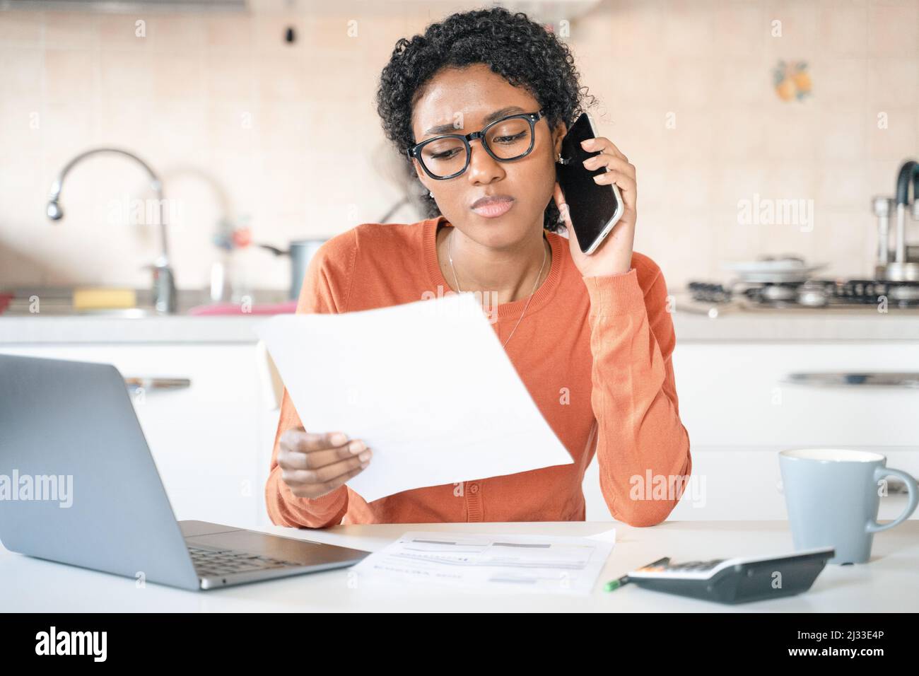 Call problem hi-res stock photography and images - Alamy