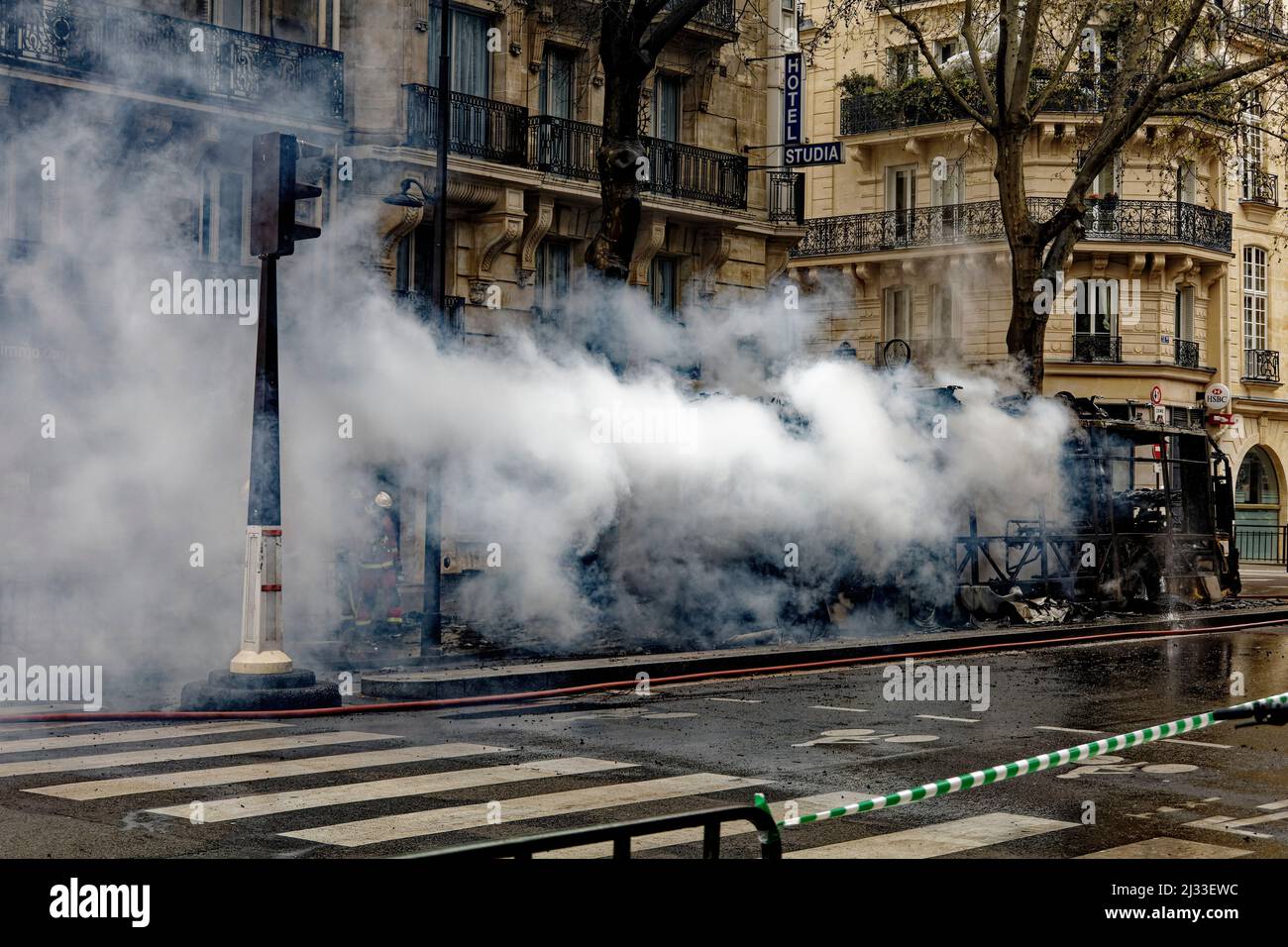 Paris, France. 04th Apr, 2022. RATP electric bus fire at Boulevard ...