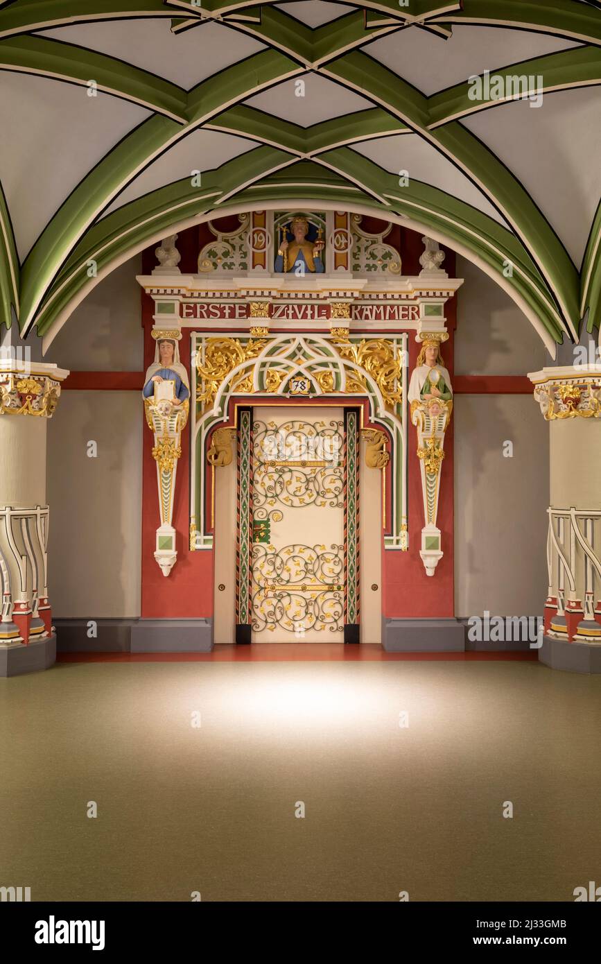 Courtroom interior architecture hi-res stock photography and images - Alamy