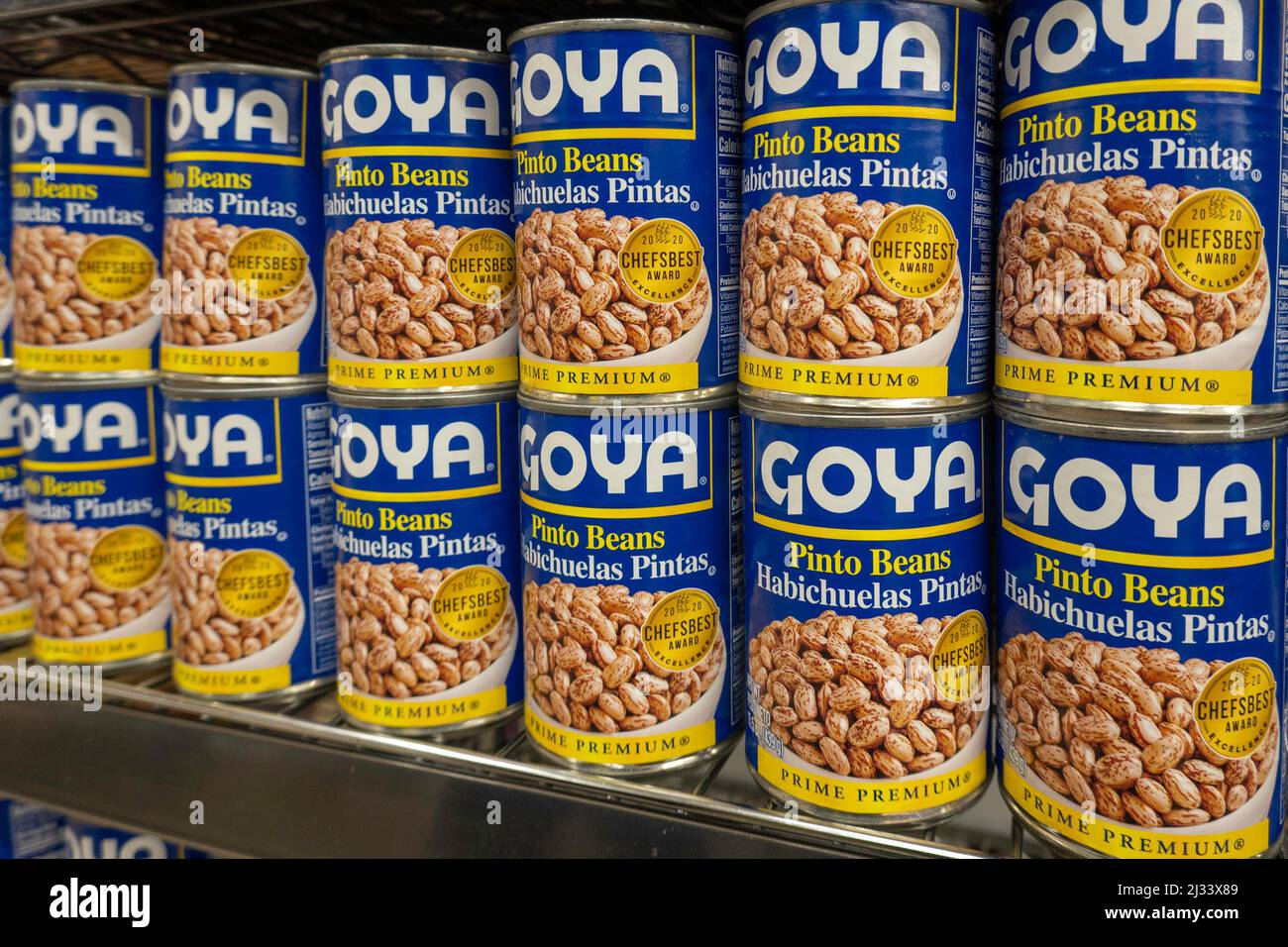 Goya brand pinto beans at D'Agostino Grocery Store in New York City ...