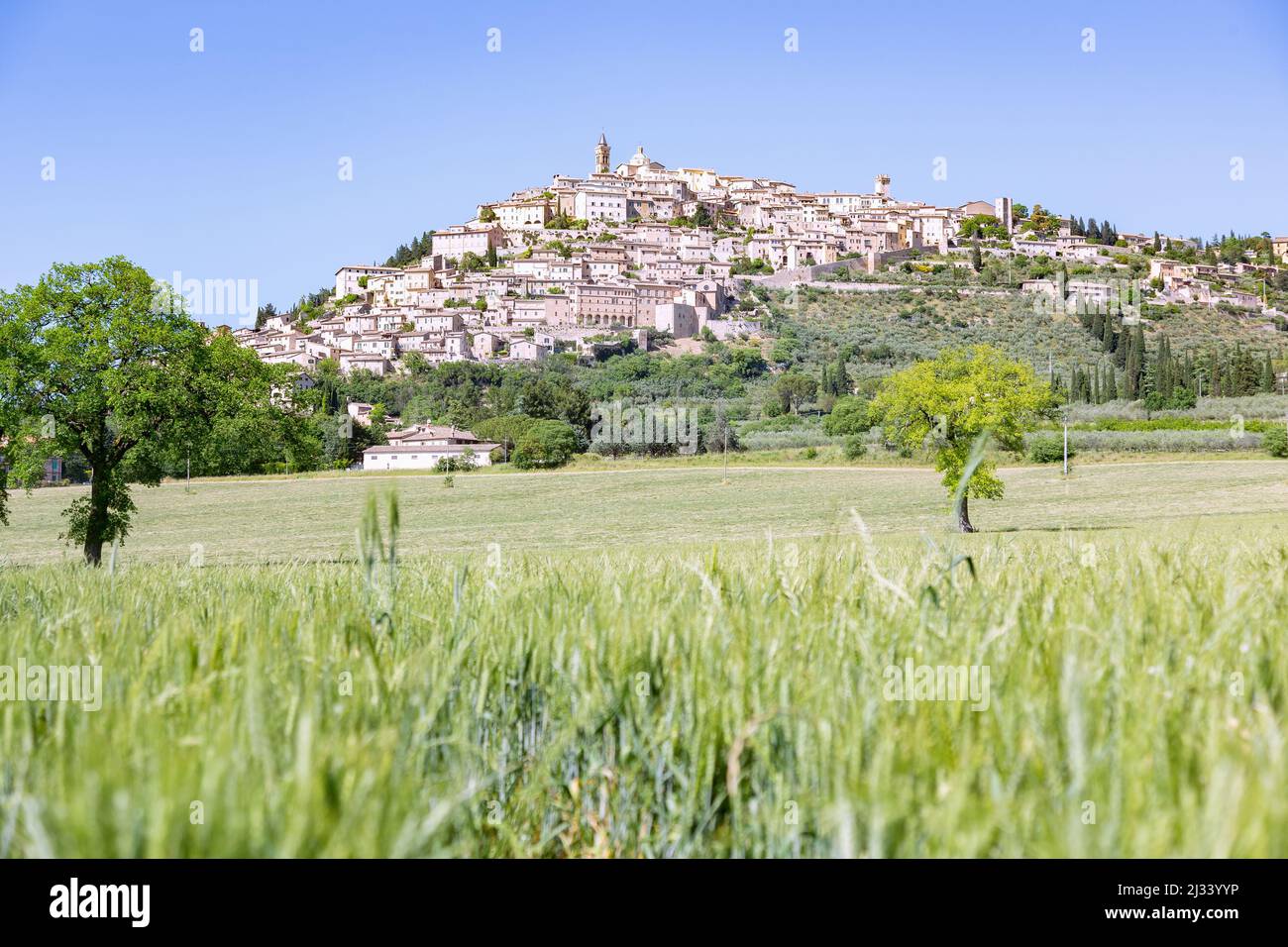Cityscape countryside hi-res stock photography and images - Alamy