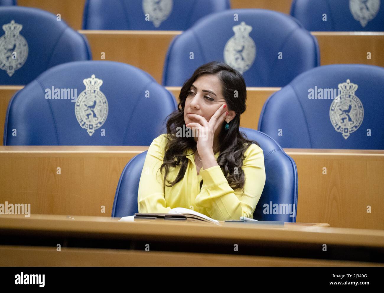 THE HAGUE -2022-04-05, 2022-04-05 14:03:30 THE HAGUE - Hind Dekker-Abdulaziz (D66) during the ...