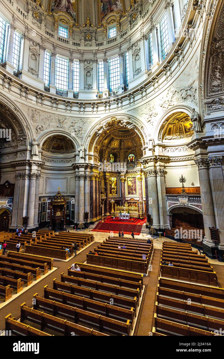 Relig christianity hi-res stock photography and images - Alamy