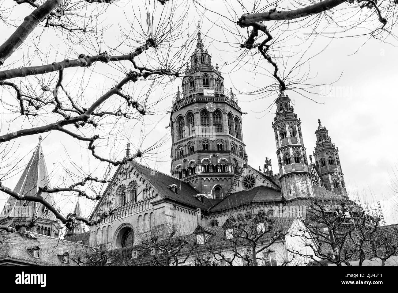 MAINZ, GERMANY - MAR 2, 2017: The massive Dom cathedral in Mainz has a ...