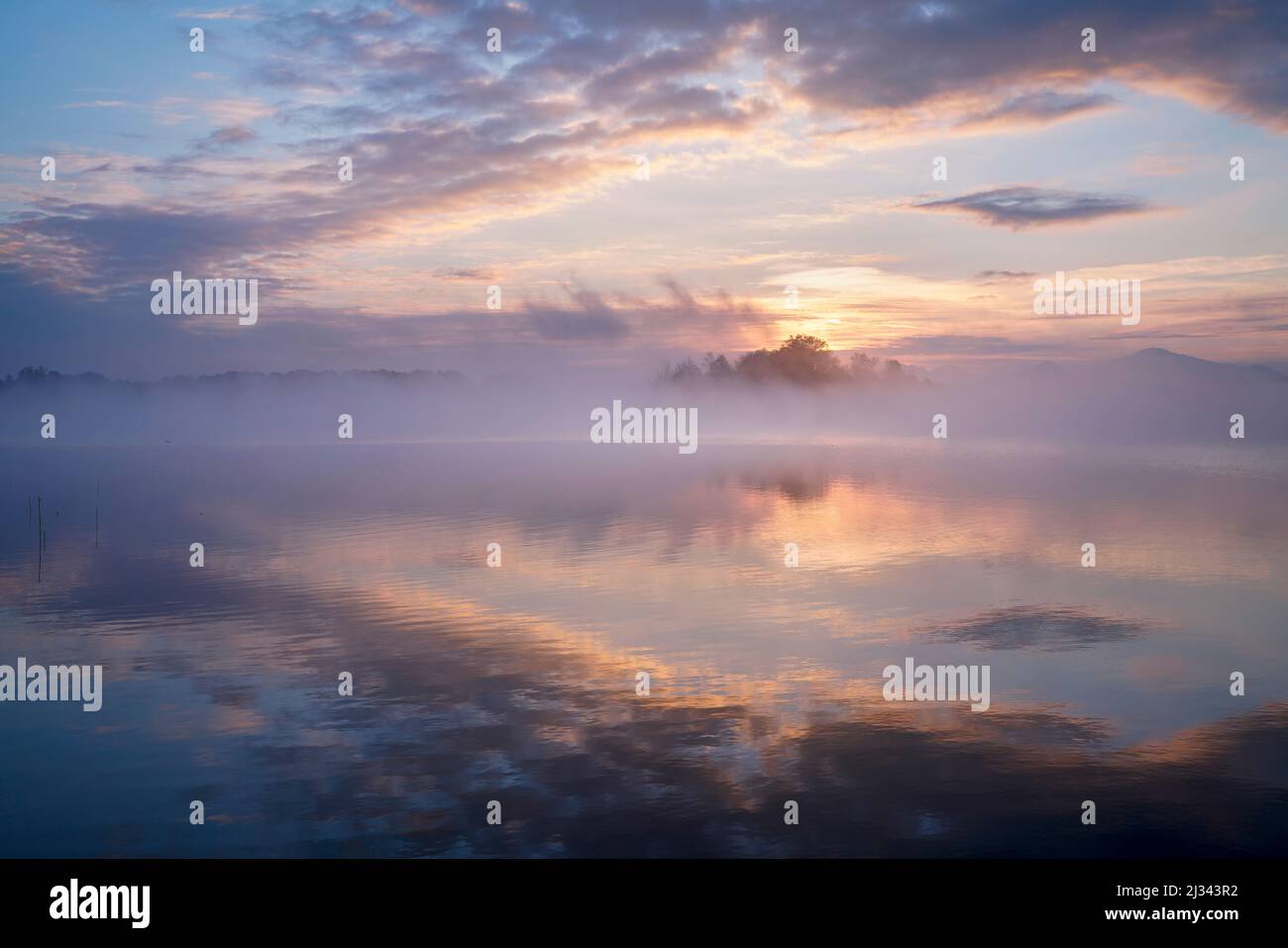 At sunrise at the Staffelsee, Uffing, Bavaria, Germany, Europe Stock ...