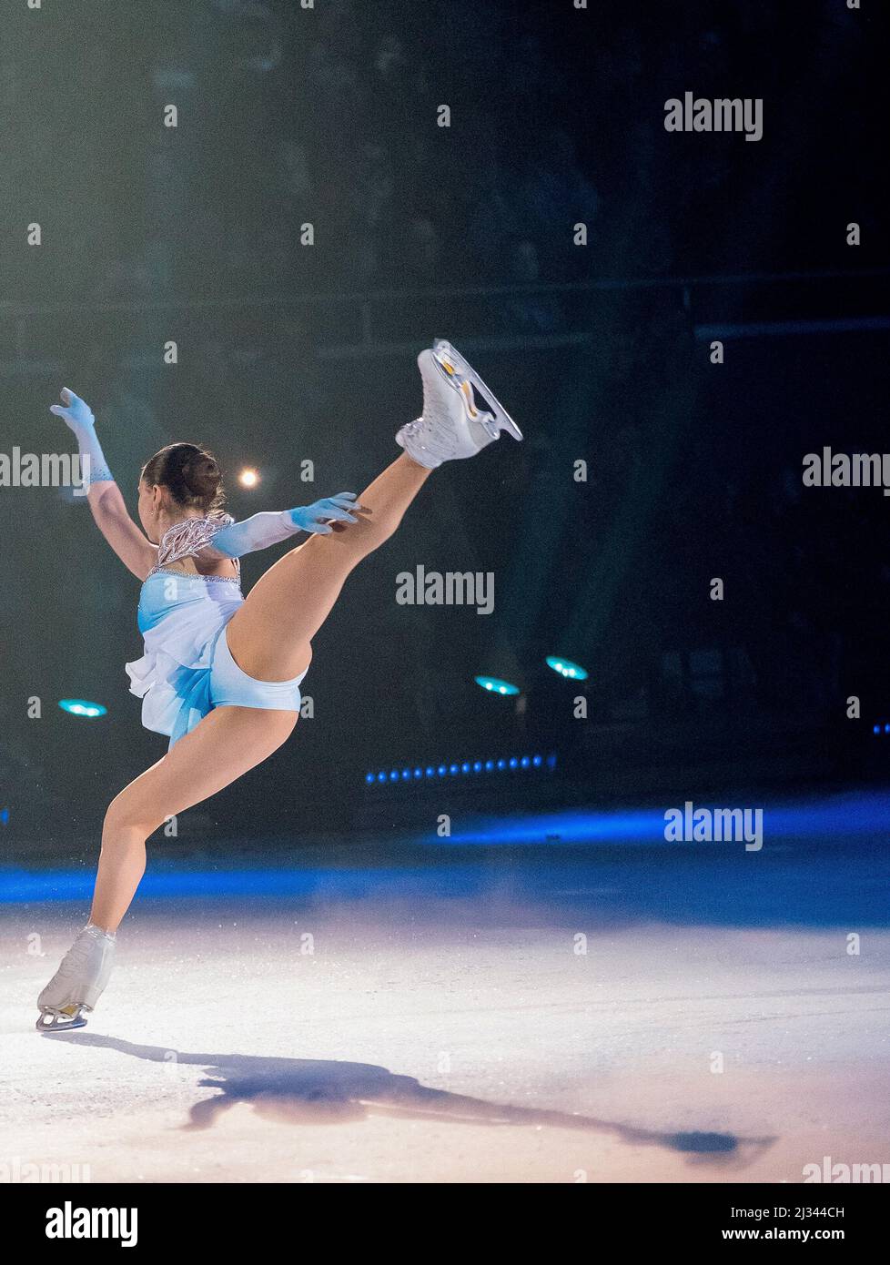 Show Ice Age In The Sports Complex Yubileiny Figure Skater Kamila