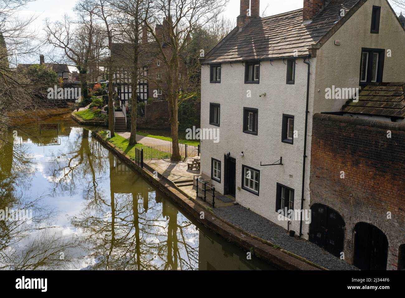 Bridgewater canal Worsley village Salford Manchester Stock Photo - Alamy