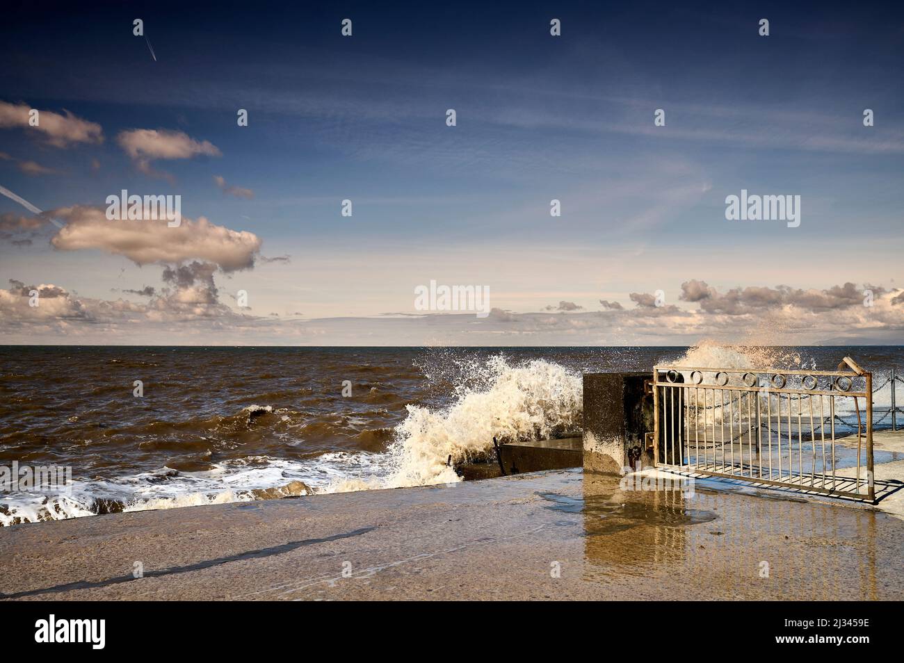 Half open gate hi-res stock photography and images - Alamy