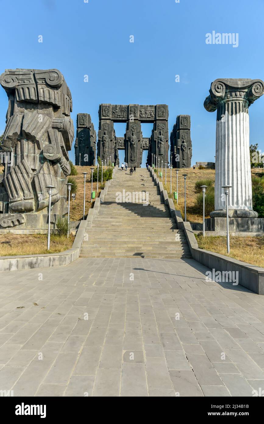 The History of Georgia Monument, located near Tbilisi Sea, was created ...