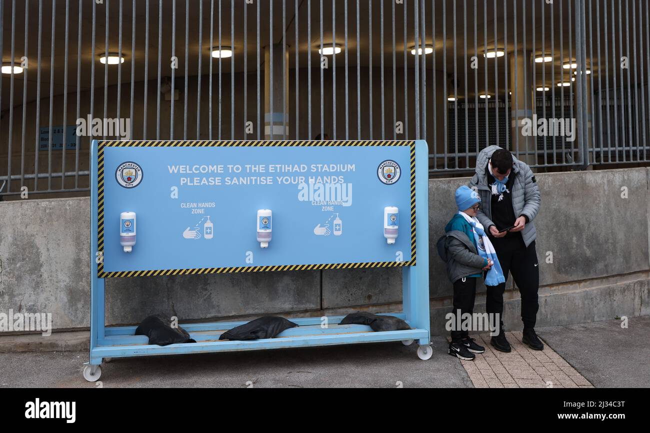 Manchester city football club tickets hi-res stock photography and ...