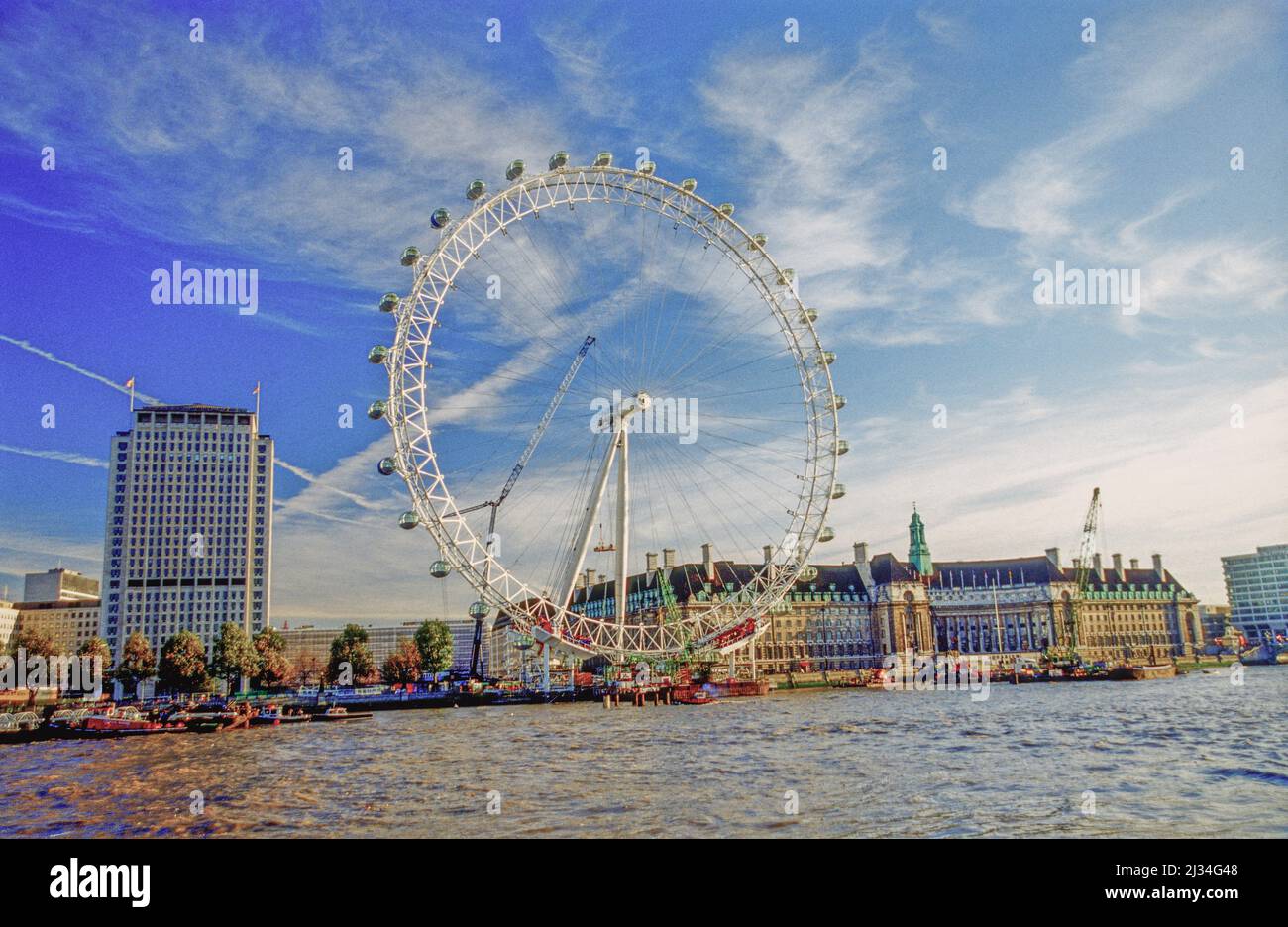 The London Eye during construction. In 1998/99 Stock Photo - Alamy The London Eye during construction. In 1998/99 Stock Photo - Alamy