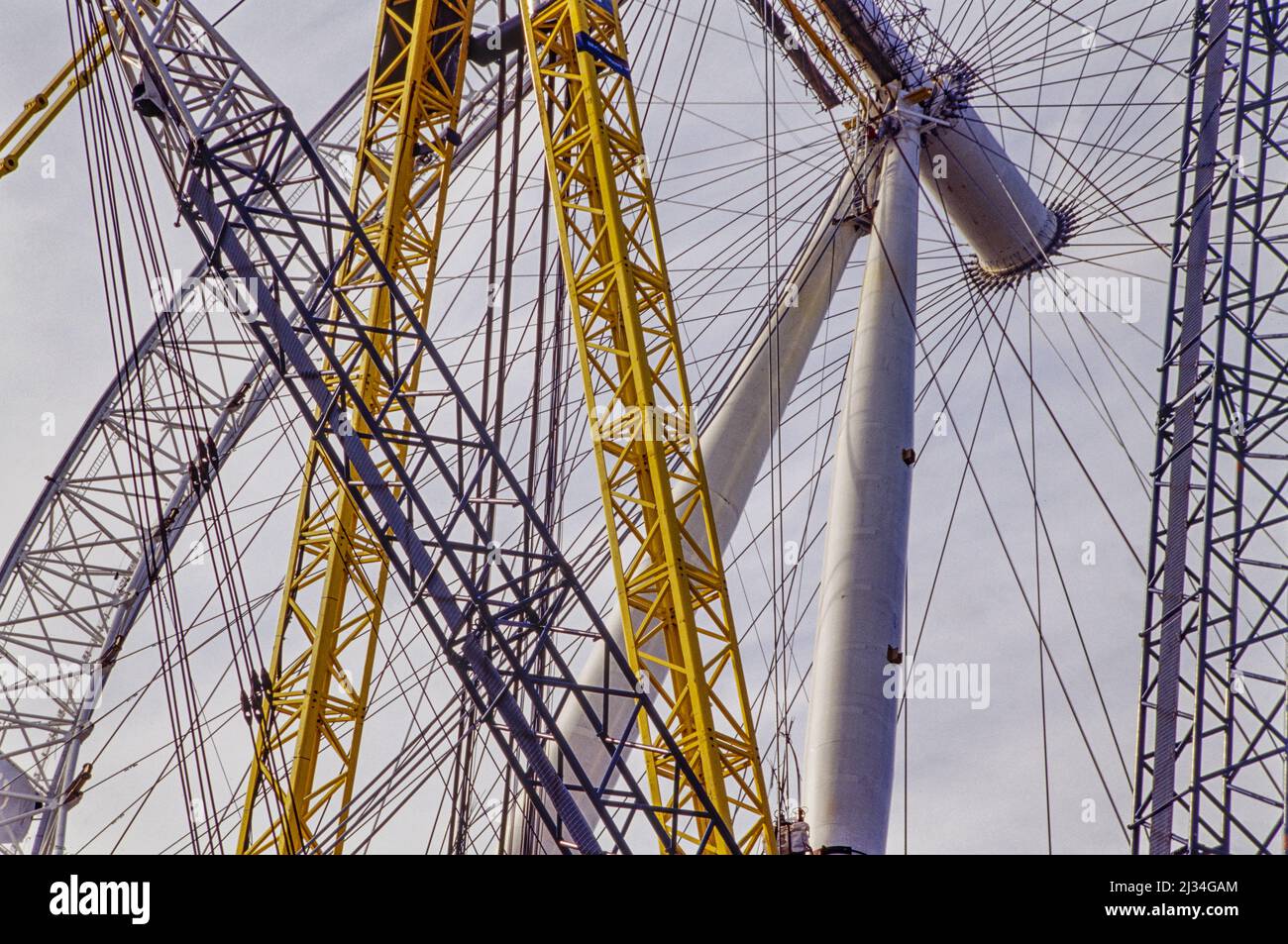 The London Eye being raised from its horizontal position during ...