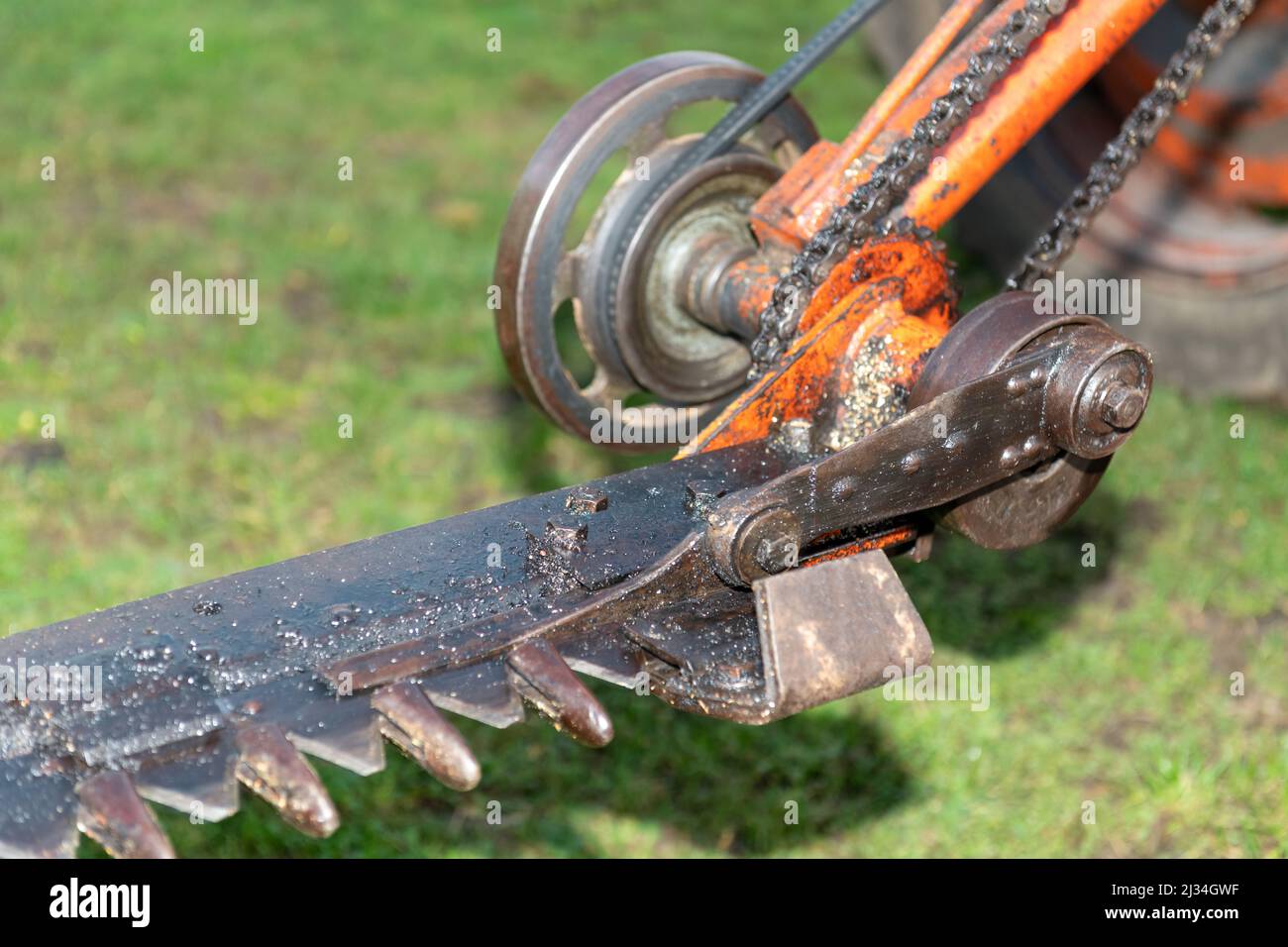 Mechanical hedge cutter hi-res stock photography and images - Alamy