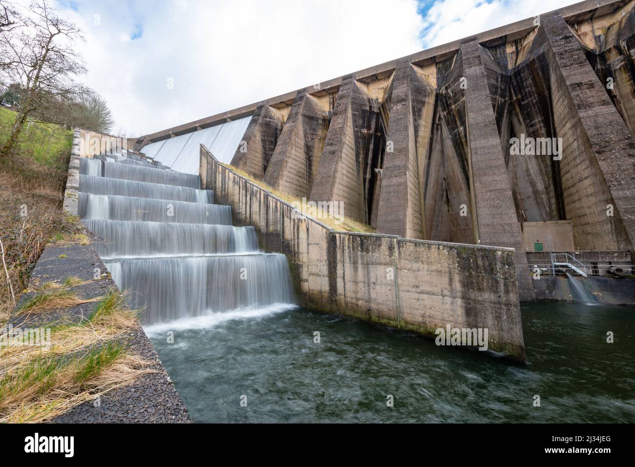 Long exposure of the waterfalls flowing over Wimbleball dam in Somerset ...