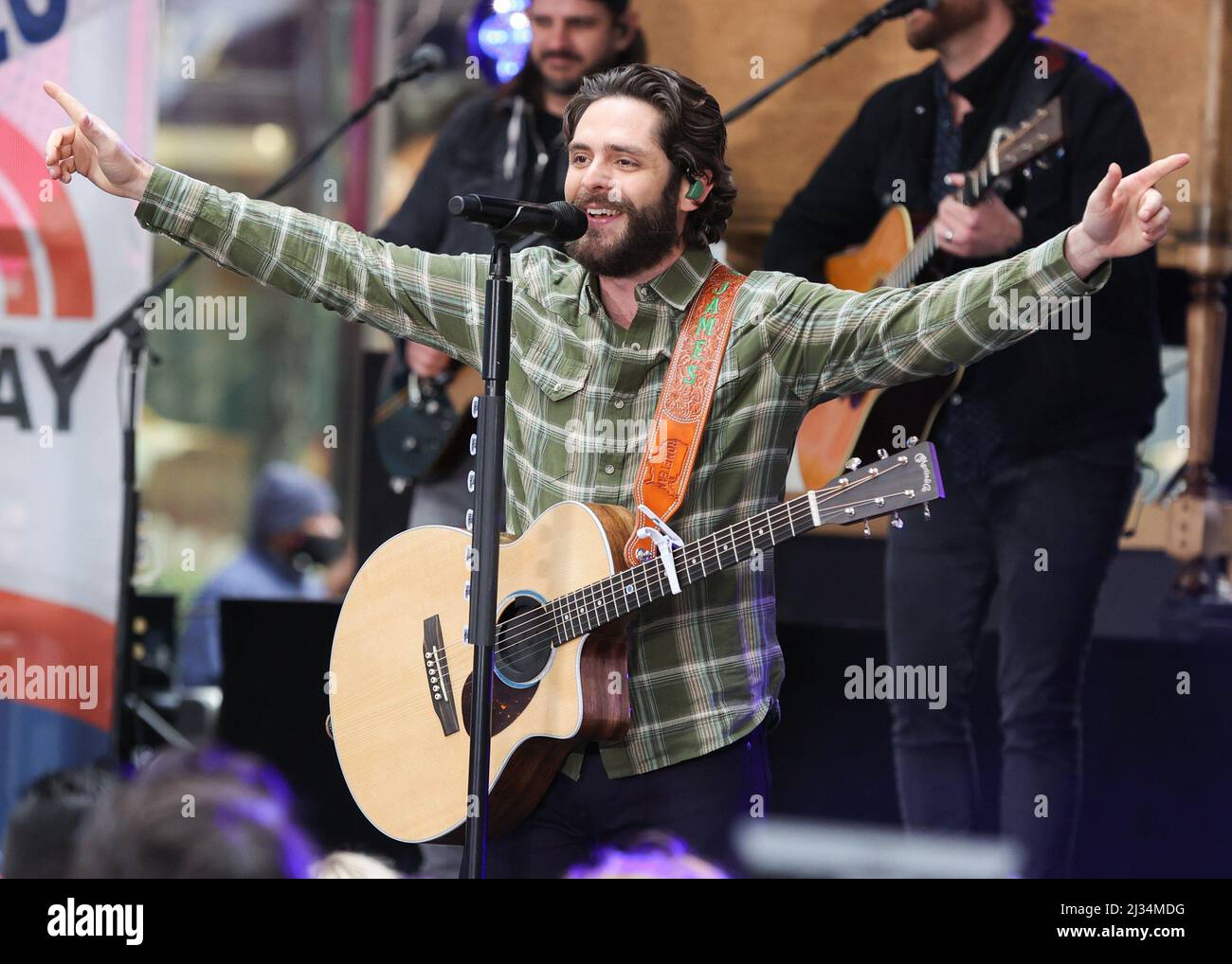 New York, NY, USA. 5th Apr, 2022. Thomas Rhett on stage for NBC Today ...