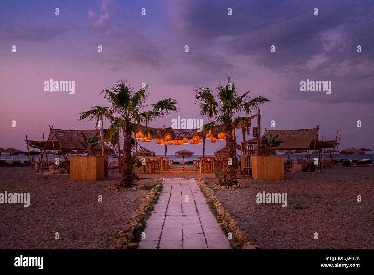 Beach bar on the shore of Agiokampos beach, Aegean sea Stock Photo - Alamy