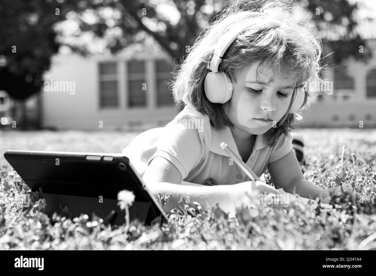 Scholl kids hi-res stock photography and images - Alamy