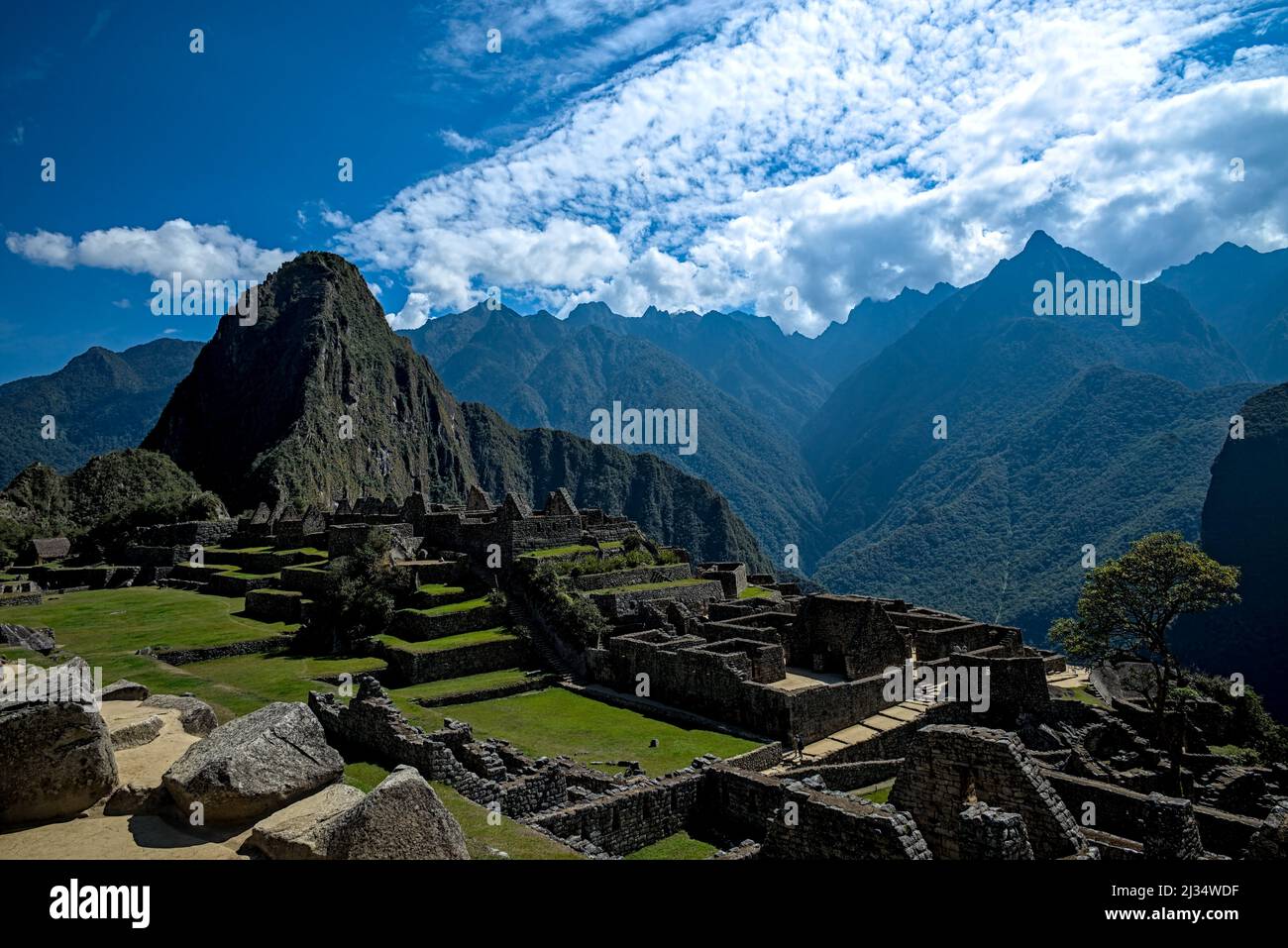 Machu Picchu with no people indigenous andean people want to rename to ...