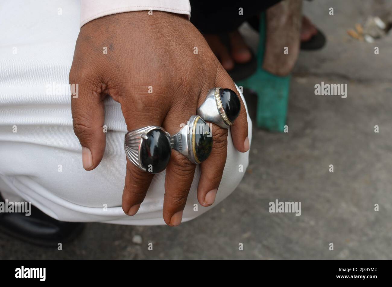 Mans hand with ring hi-res stock photography and images - Alamy