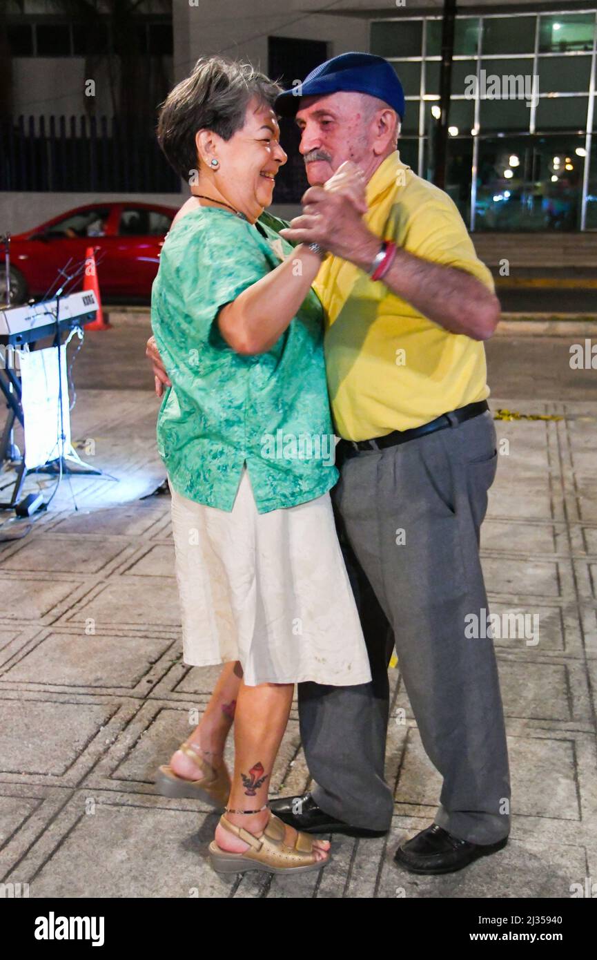 Old Mexican couple dancing, Merida Mexico Stock Photo - Alamy