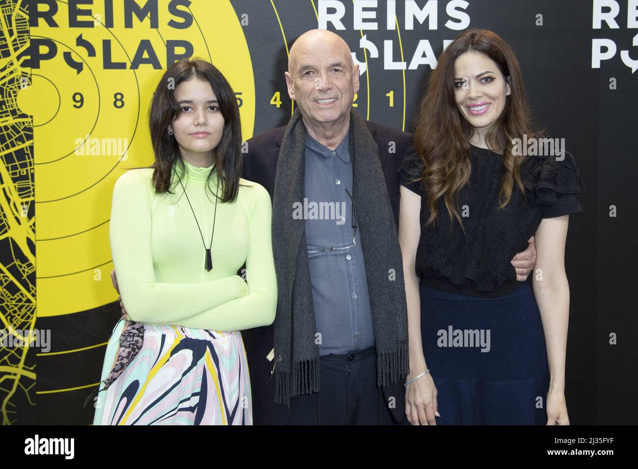 Martin Campbell with his wife Sol Romero and his daughter Elina ...