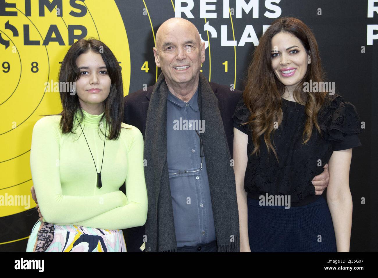 Martin Campbell with his wife Sol Romero and his daughter Elina ...