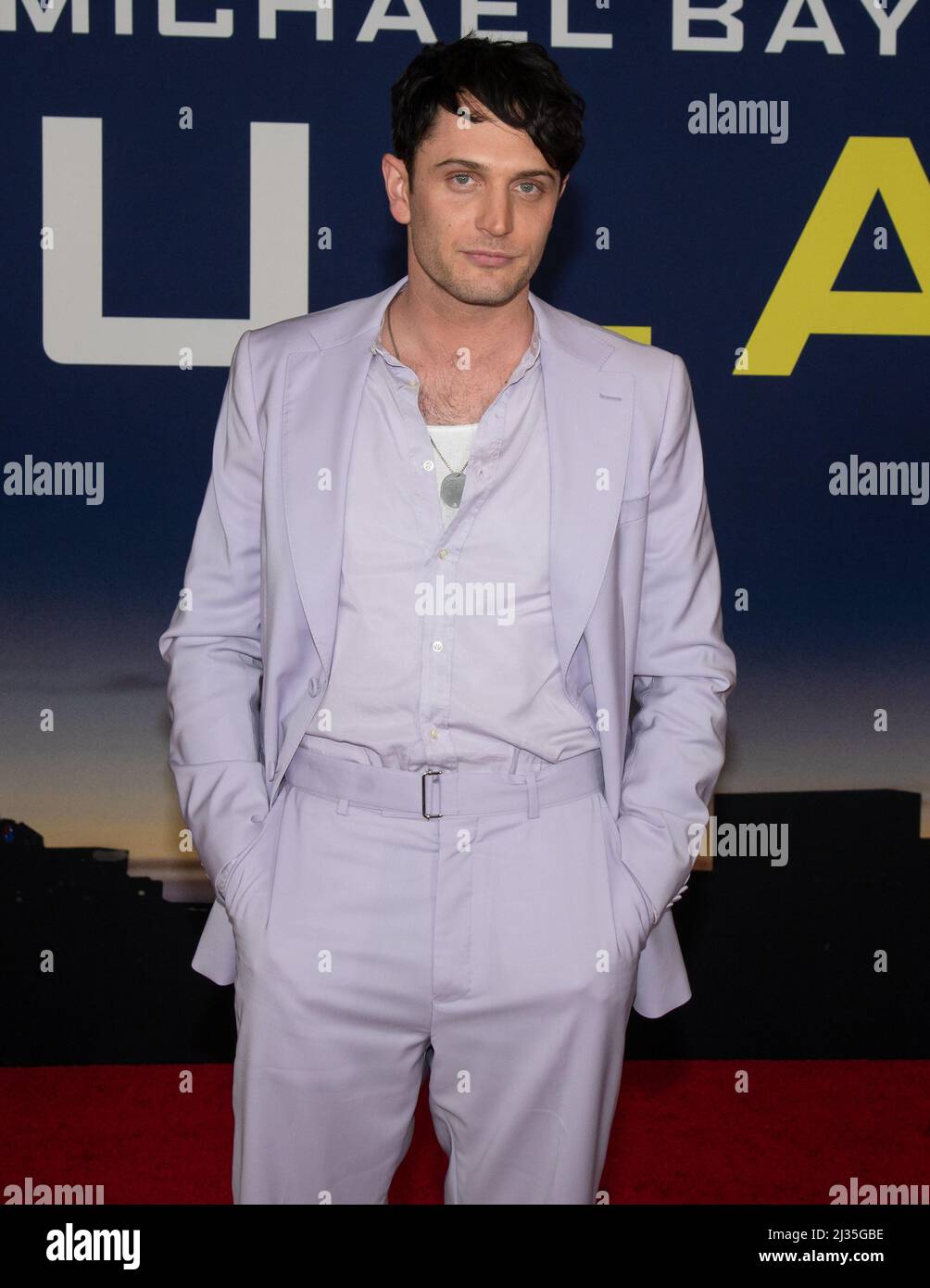 April 4, 2022, Los Angeles, California, USA: Colin Woodell attends the ...