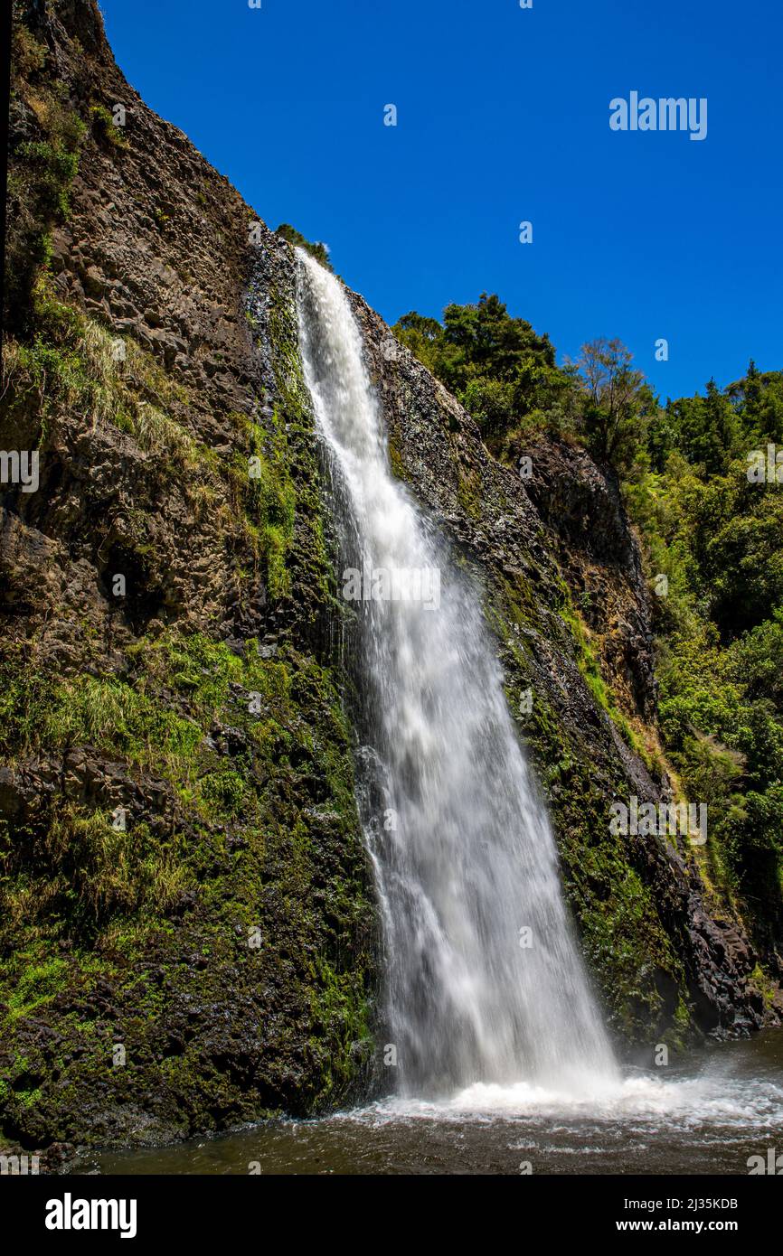 The Hunua Falls are on the Wairoa River in the Auckland Region of New ...