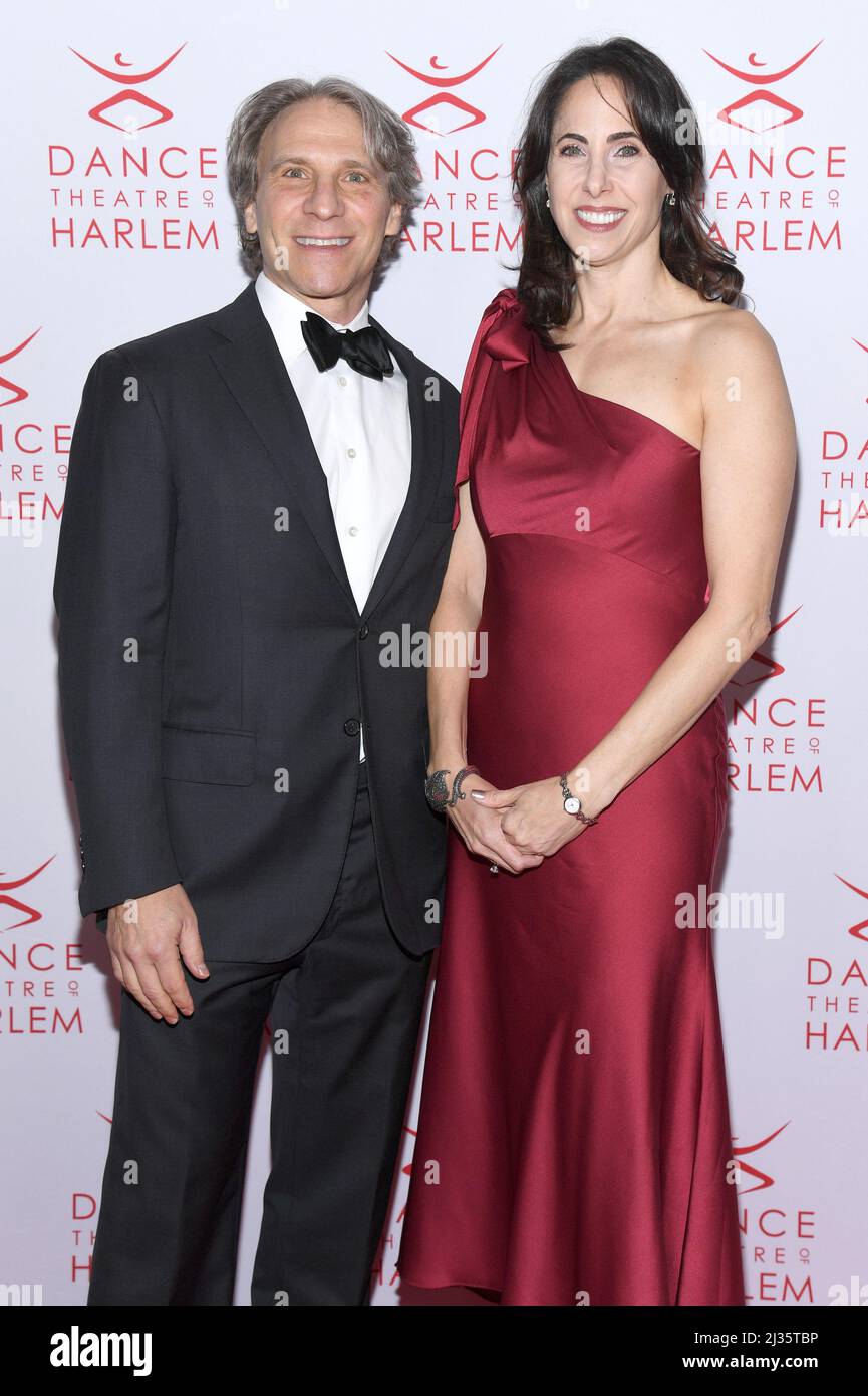New York, USA. 05th Apr, 2022. (L-R) Kevin Cofsky and Abbey Cofsky ...