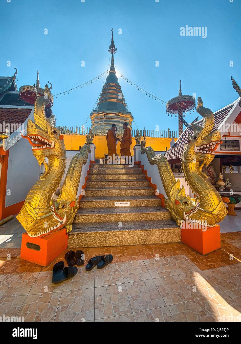 Wat Phrathat Doi Kham, Buddha pagoda and golden chedi in Chiang Mai ...