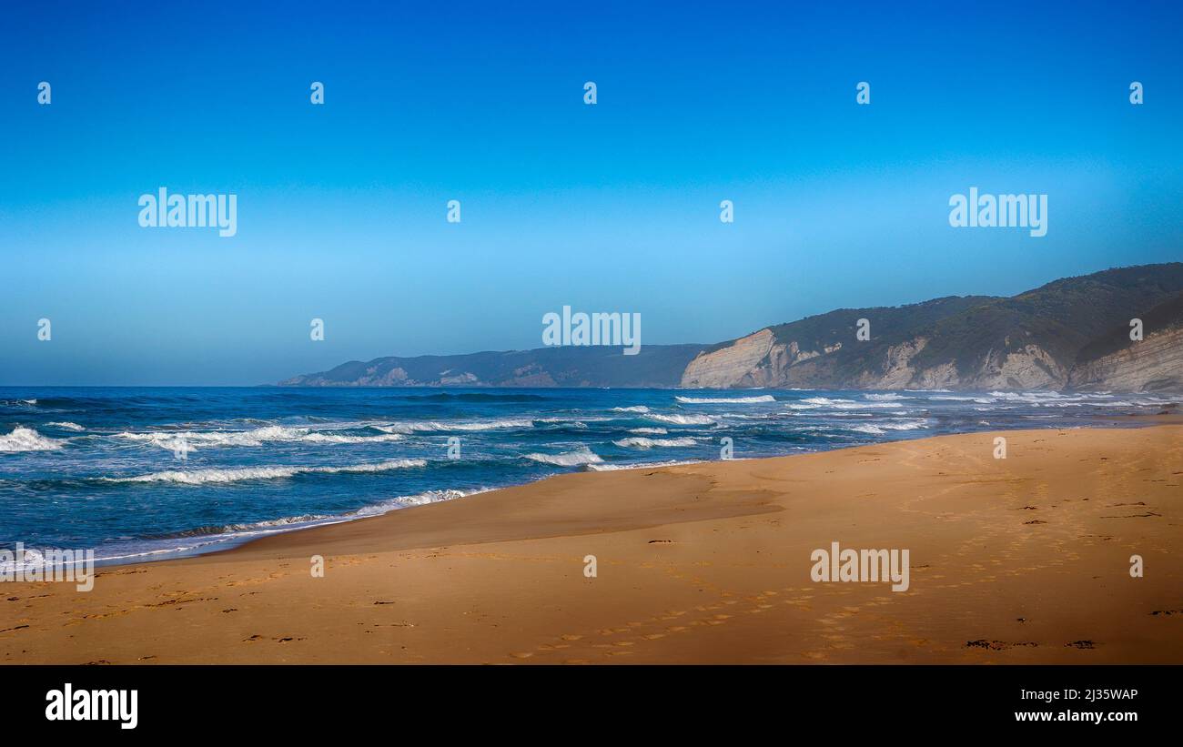 Wat waves hi-res stock photography and images - Alamy