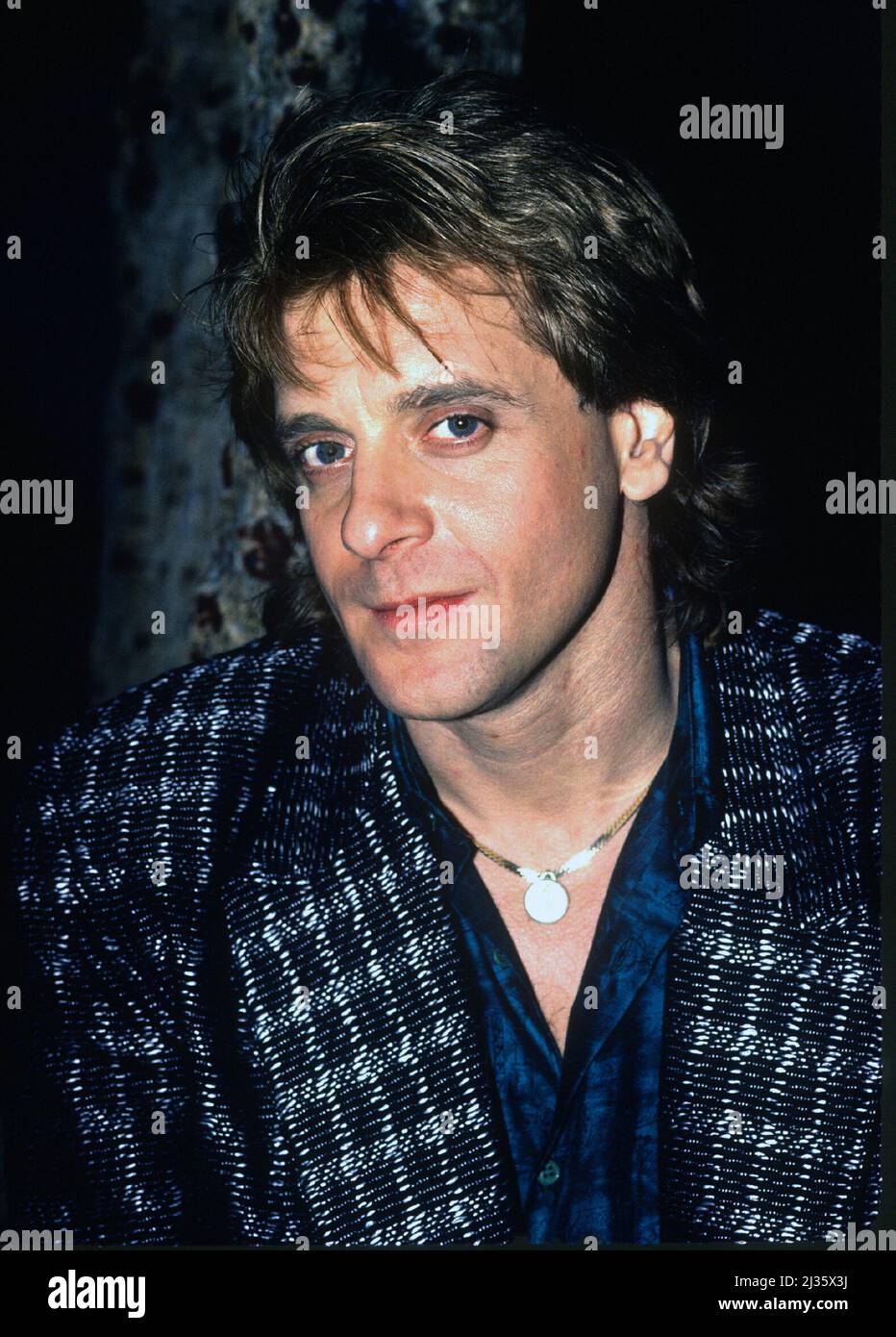 Eddie money 1980 hi-res stock photography and images - Alamy