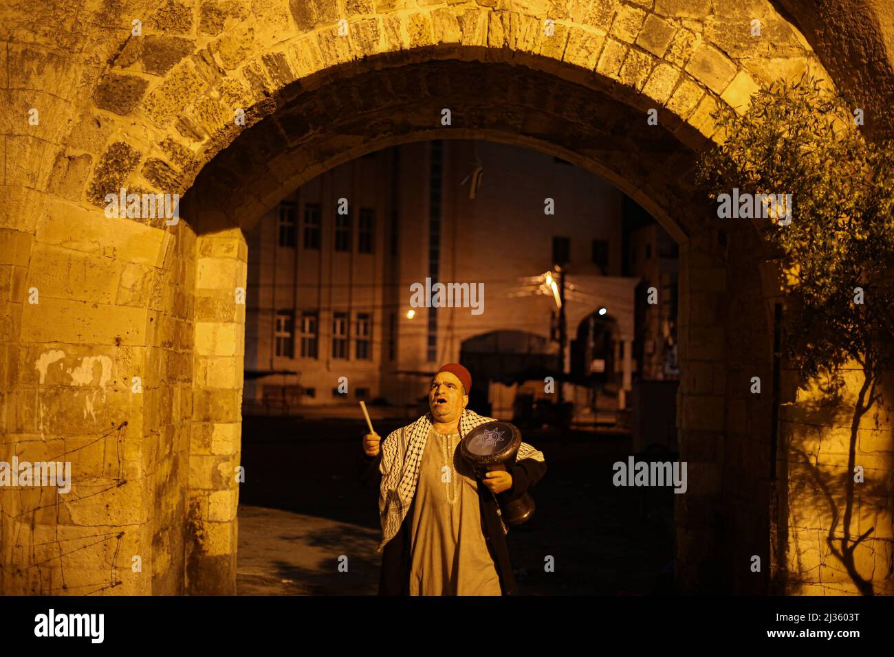 Palestinian drummer hi-res stock photography and images - Alamy