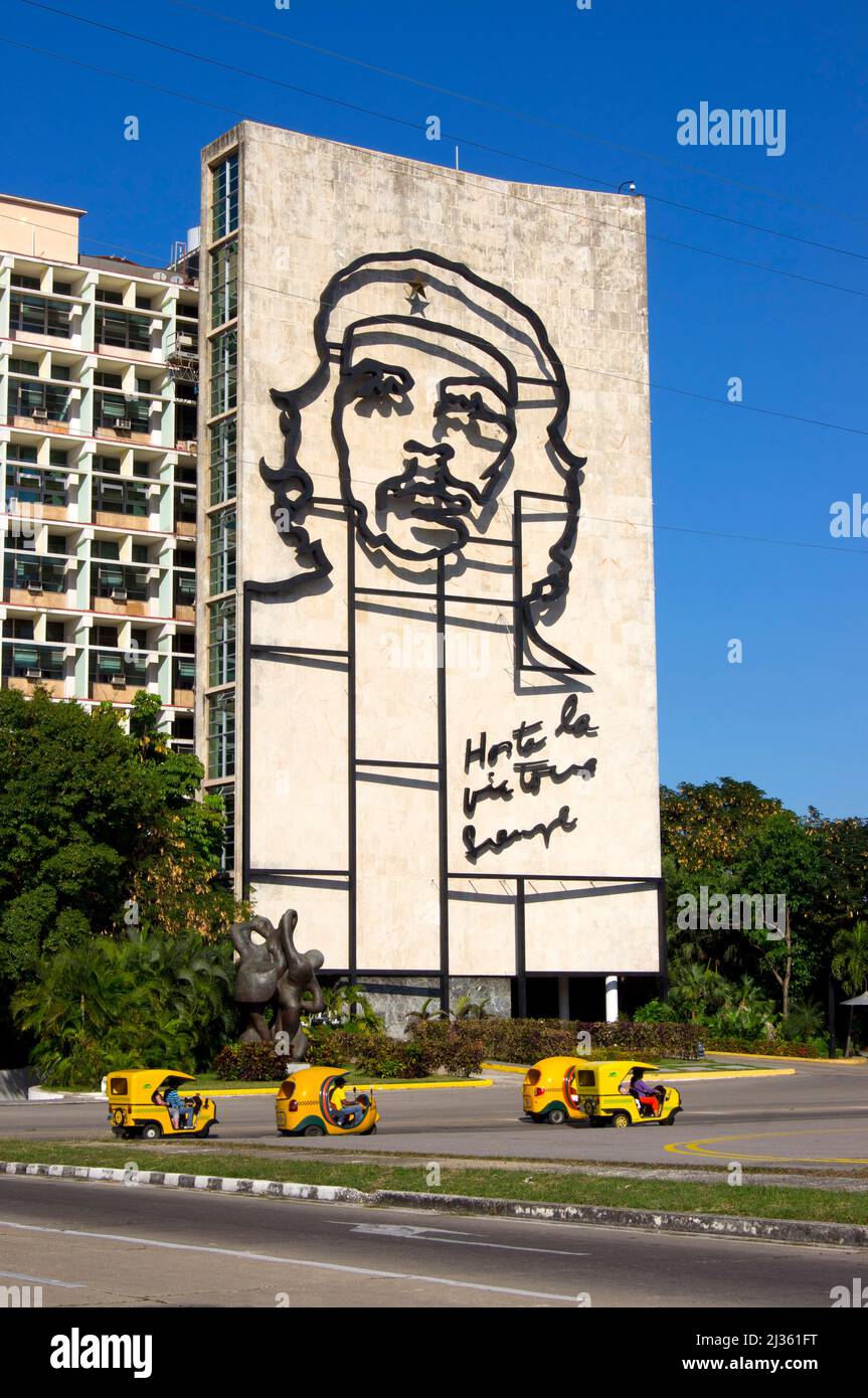 Che Guevara artwork, Havana Stock Photo - Alamy