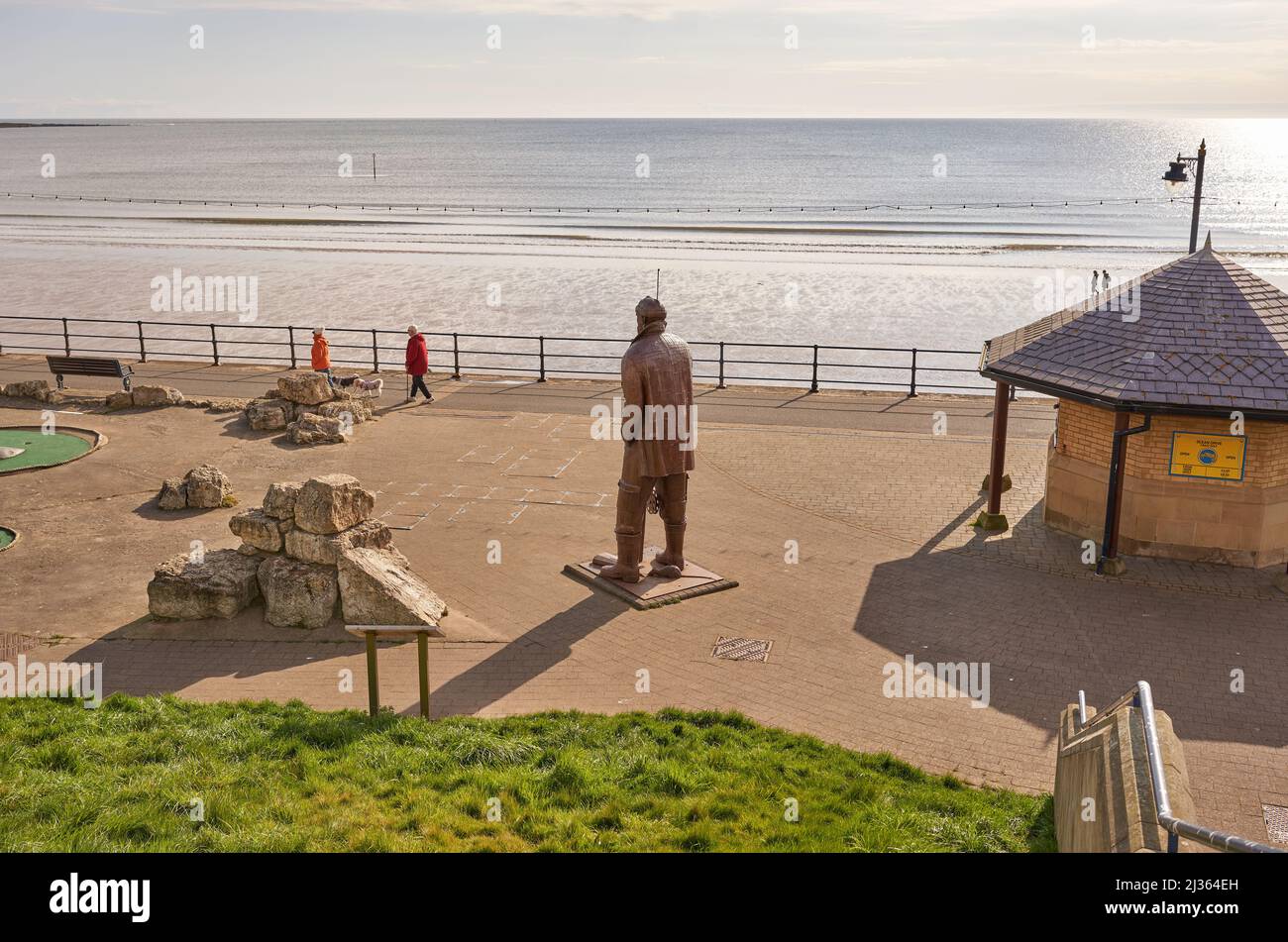Filey statue hi-res stock photography and images - Alamy