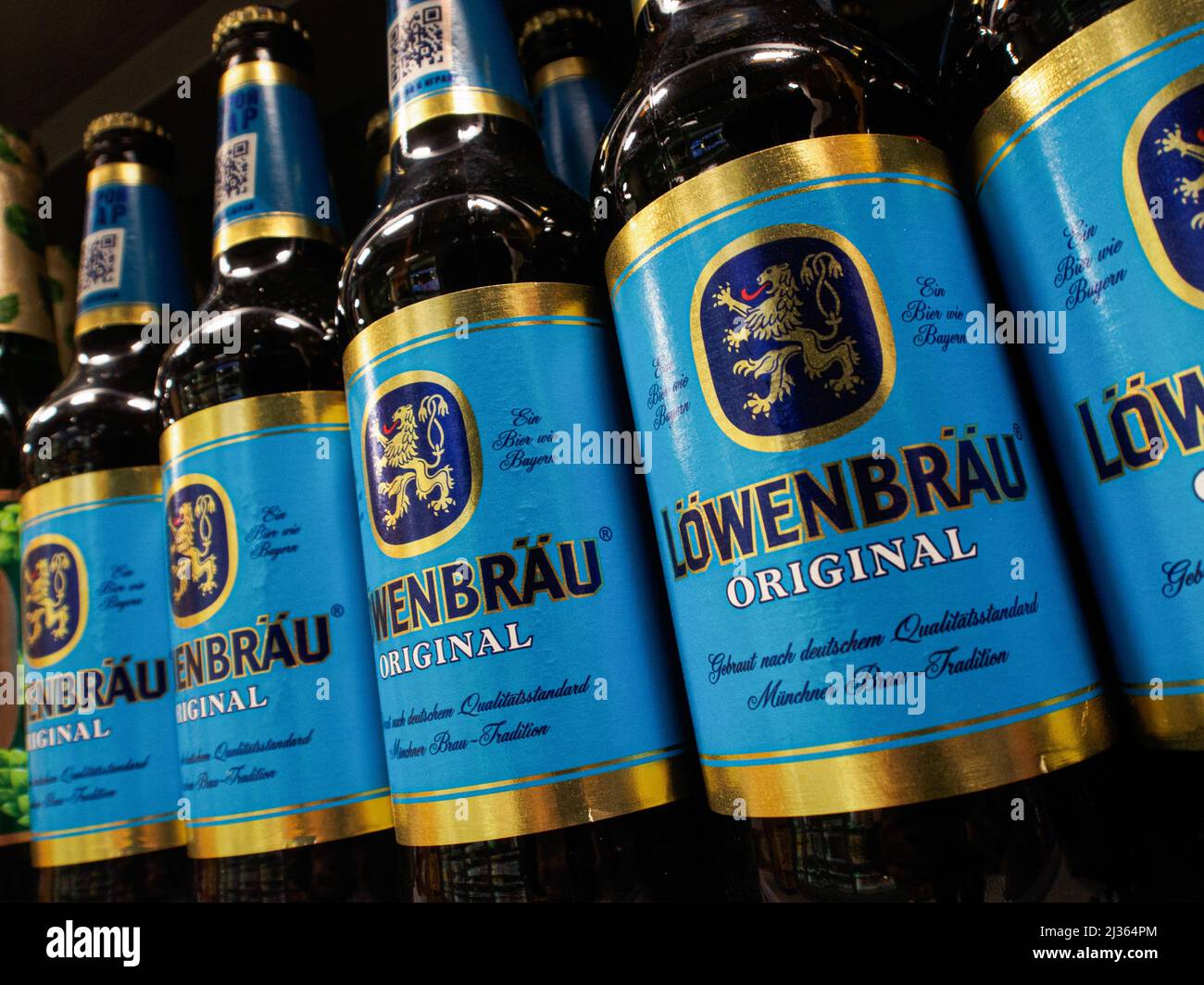 Lowenbrau logo hi-res stock photography and images - Alamy