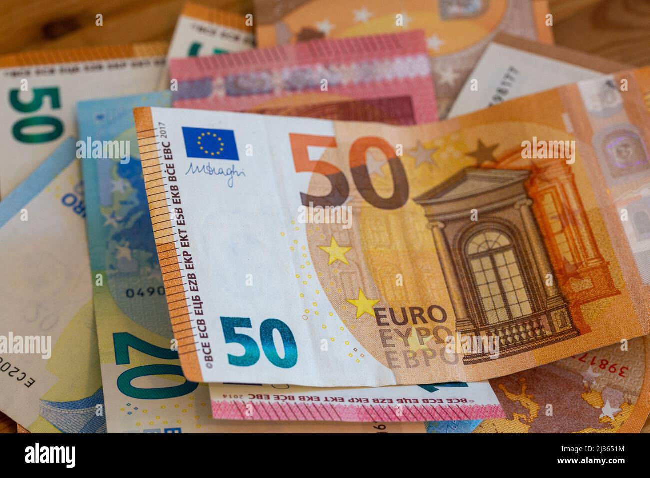 Berlin Germany 27th Mar 2022 300 Euros Are On A Table Last Week berlin-germany-27th-mar-2022-300-euros-are-on-a-table-last-week