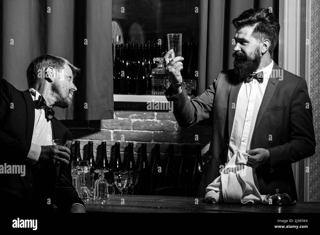 Gentlemans club interior hi-res stock photography and images - Alamy