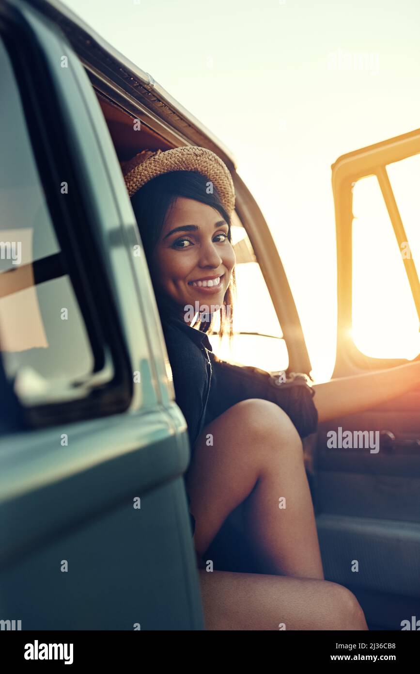 Woman tripping hi-res stock photography and images - Alamy