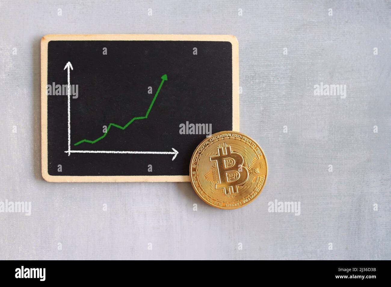 Cryptocurrency chart hi-res stock photography and images - Alamy