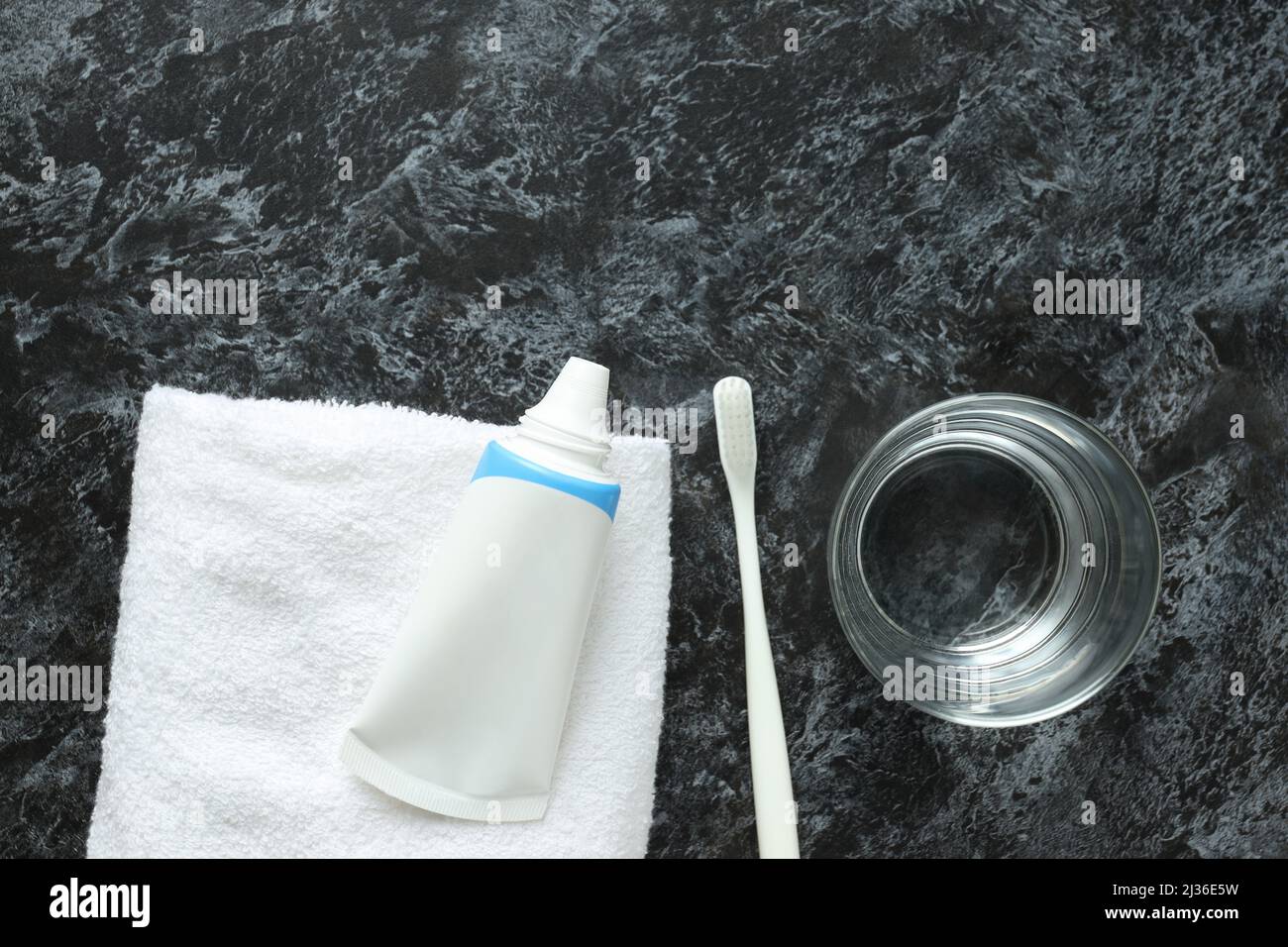 Top view tooth model hi-res stock photography and images - Alamy
