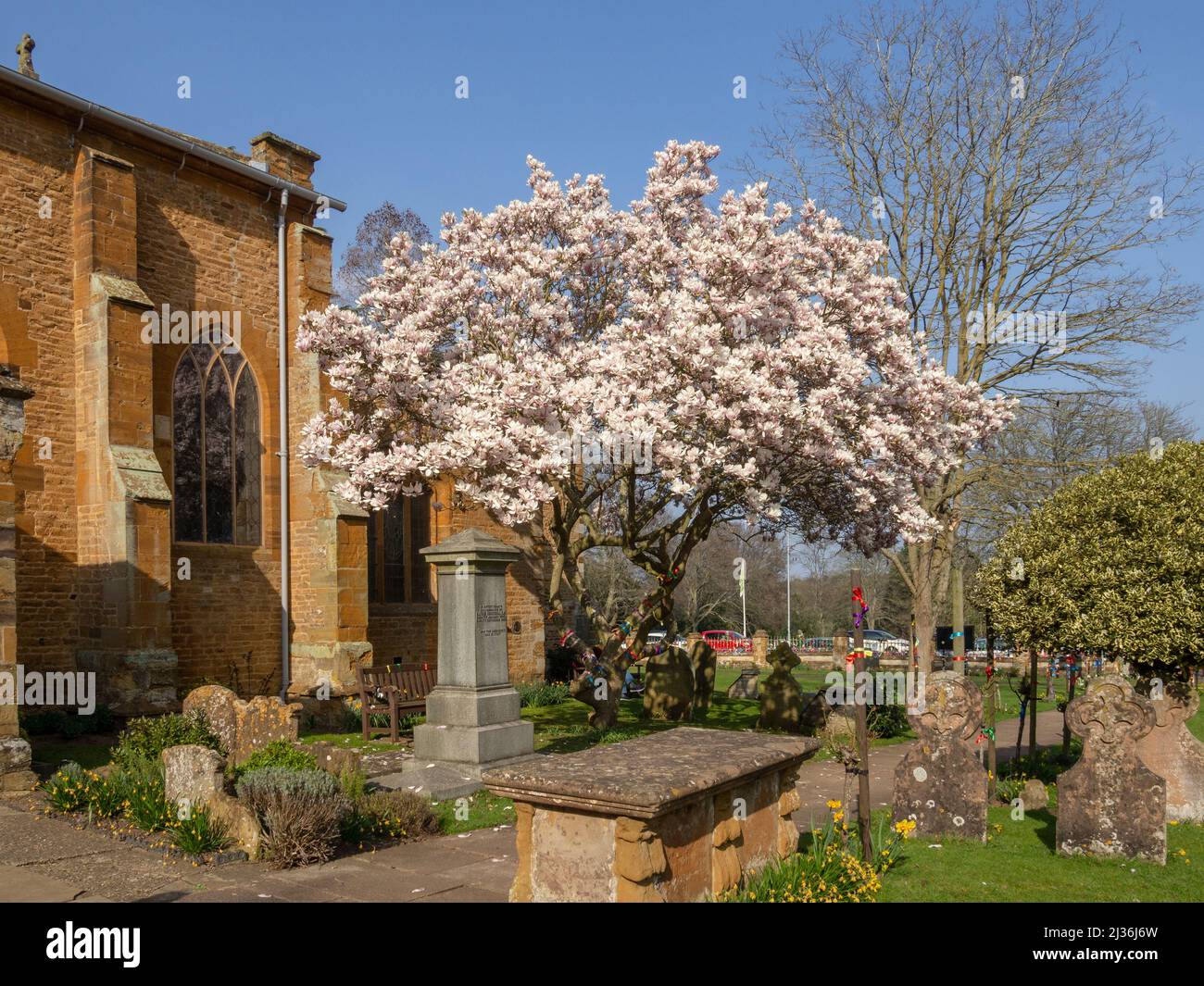 The church in the park hi-res stock photography and images - Alamy