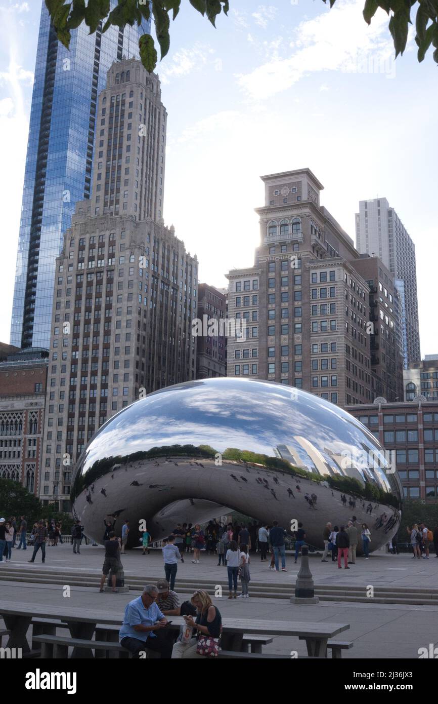Cloud Gate in front of towers in Chicago Stock Photo - Alamy