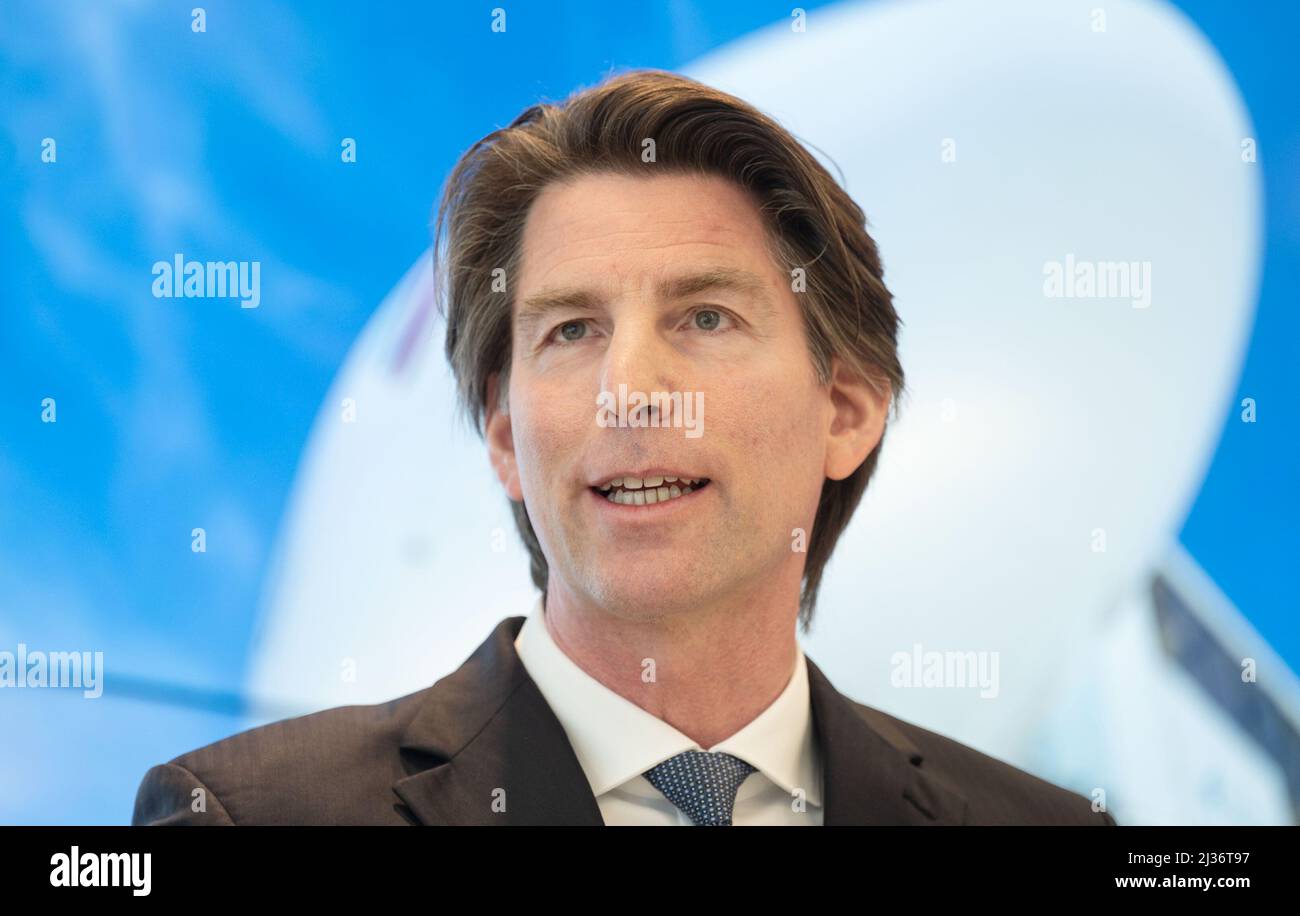 Gmbh and figures hi-res stock photography and images - Alamy