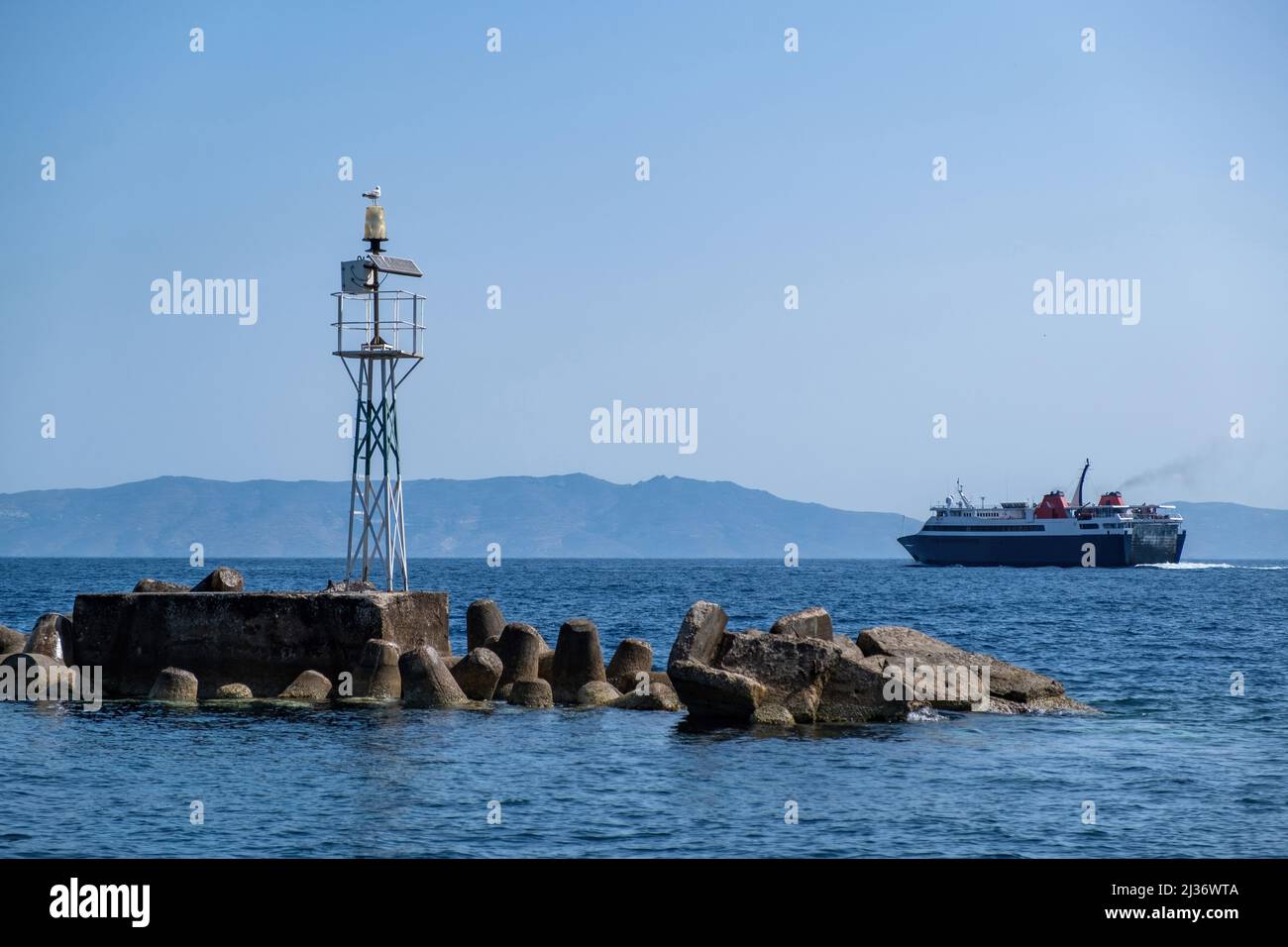Block island breakwater hi-res stock photography and images - Alamy