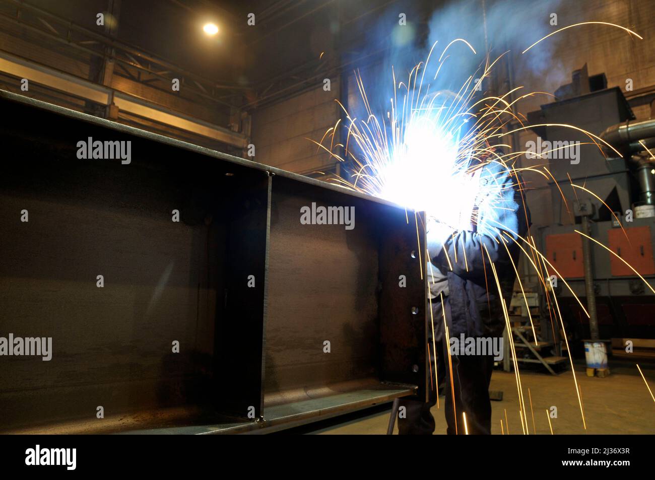 Welder semi automatic welding hi-res stock photography and images - Alamy