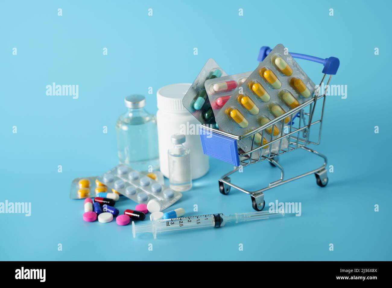 Medicine capsules medicinal pills shopping medicine Creative idea for ...
