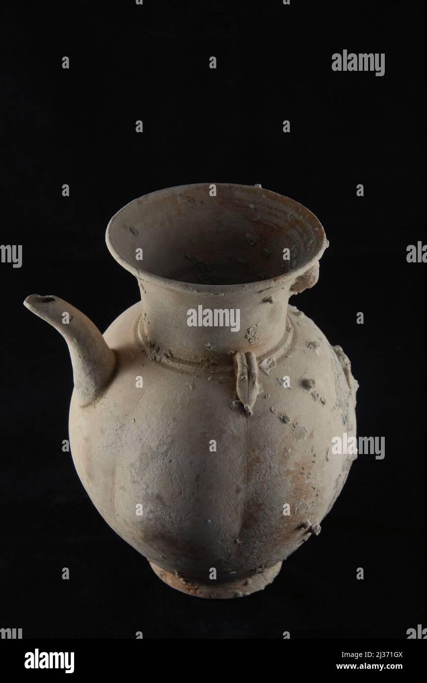 Chinese ceramic known as "Yue ware" unwatered from 9th-10th century ...